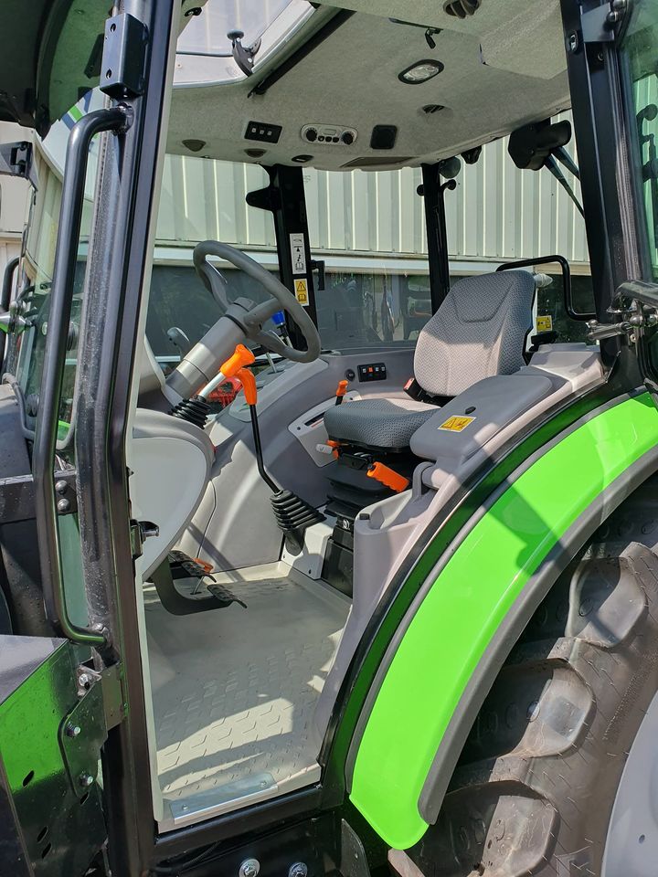 Deze nieuwe Deutz-Fahr trekker type - Uildriks Mechanisatie gevestigd ...